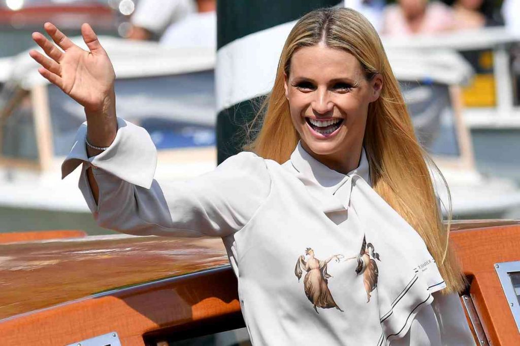 Michelle Hunziker scappa dall'Italia: cos'è successo - Ciak Si Scrive